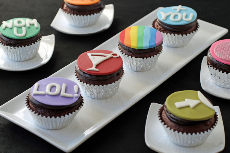 How to Make Fondant Icing | Baking Tips | Betty Crocker UK