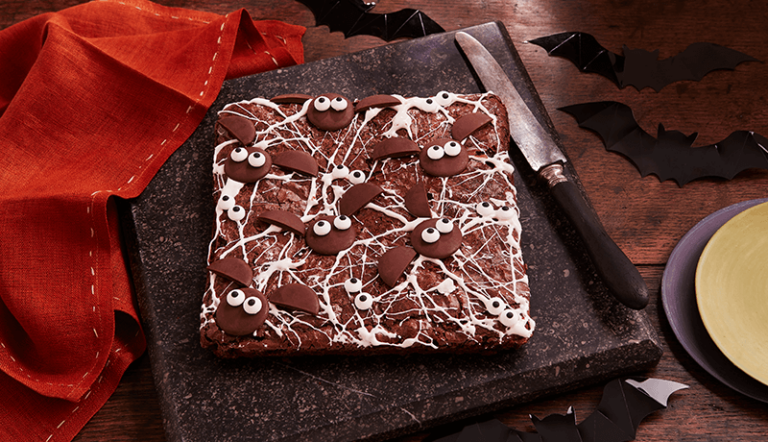 Spooky Halloween Cobweb Brownies | Halloween Recipes | Betty Crocker
